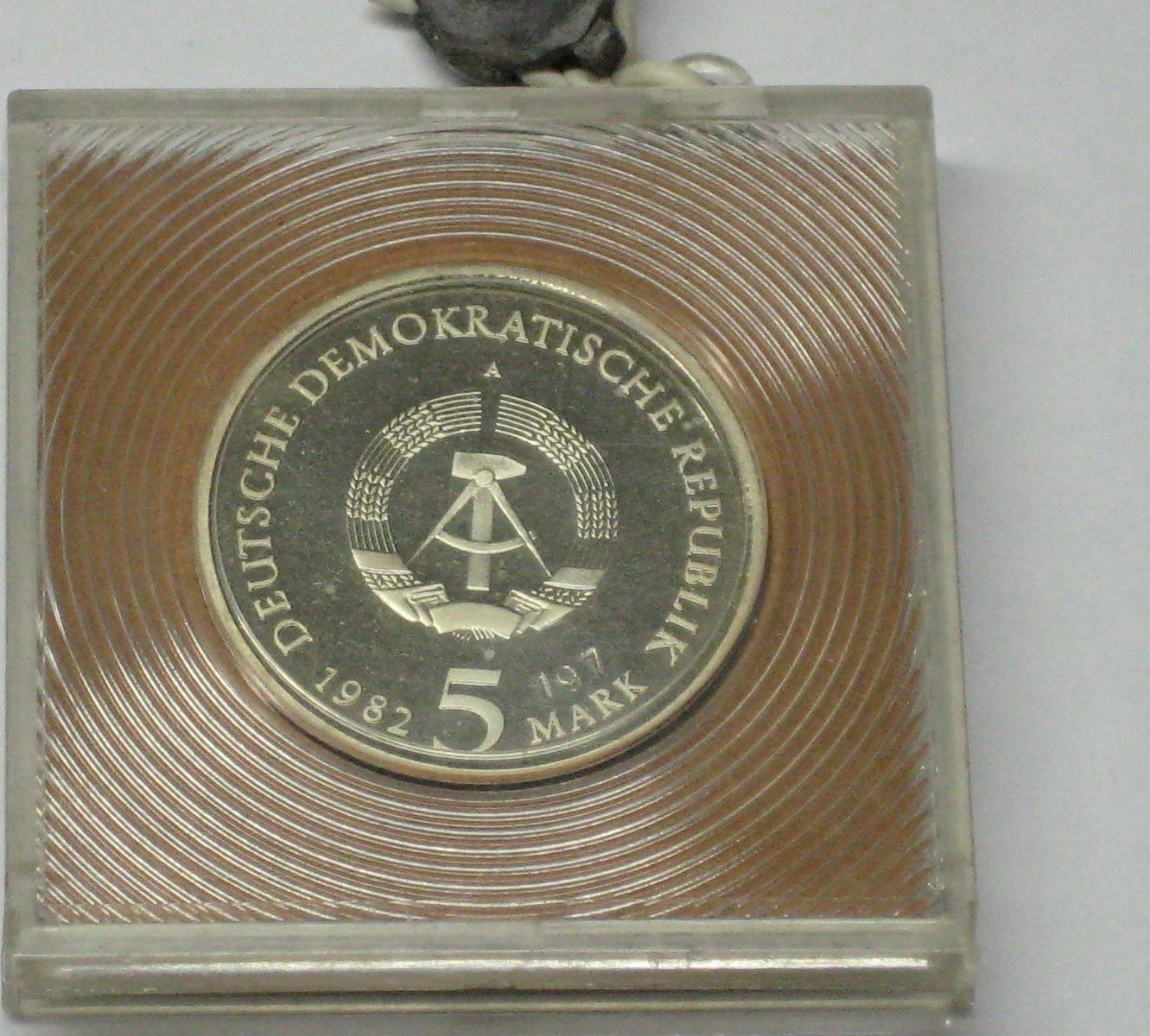 DDR 5 Mark 1982 Goethes Gartenhaus Probe mit Zertifikat nur 210 ...